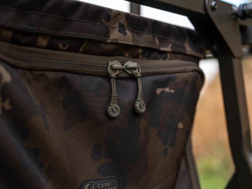Carp Porter Standard Drop-In Barrow Bag Dark Kamo | Birds Ta